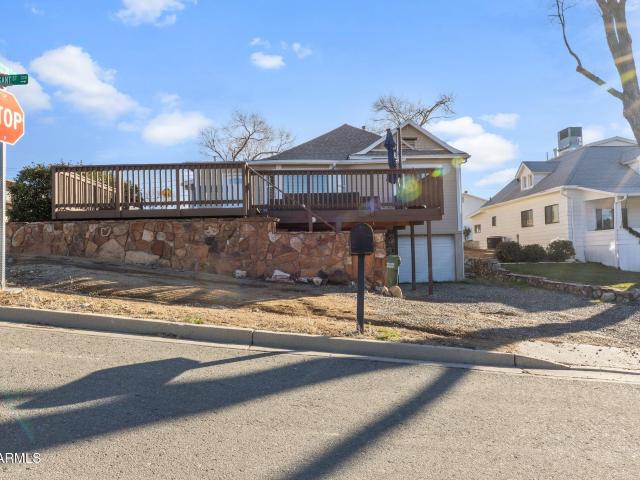 303 s pleasant street