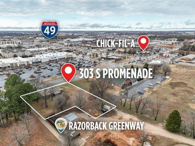 303 S Promenade Blvd, Rogers, AR 72758