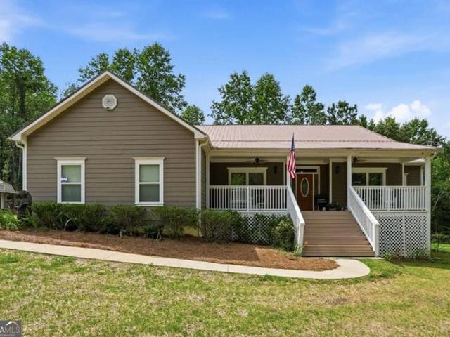303 Salem Dr, Dawsonville, GA 30534