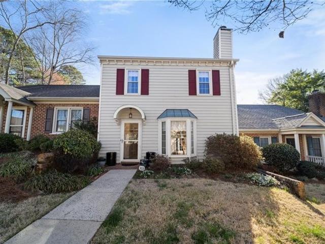 303 Settlers Run Dr, Winston Salem, NC 27101