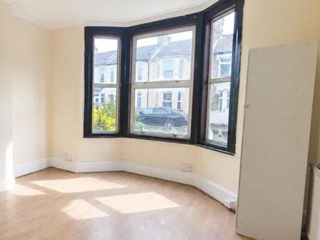 303 Sherrard Road, London, E12 6UG, United Kingdom | 4 bed townhouse for rent #167250972 | Rentberry