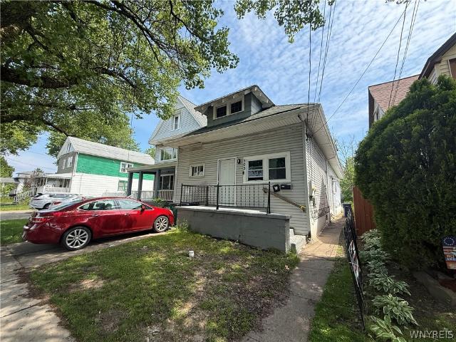 303 Skillen Street