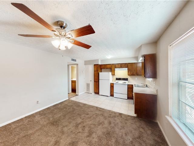 303 Spruce St, Unit 3, College Station, TX 77840 | MLS #25007
