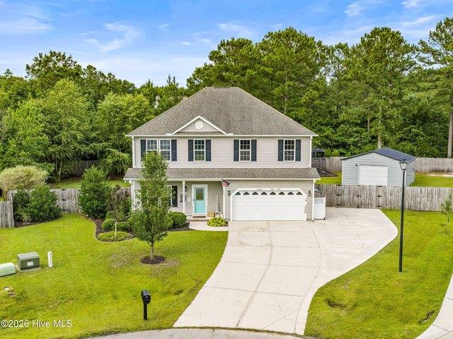 303 Sunbeam Ct, Richlands, NC 28574