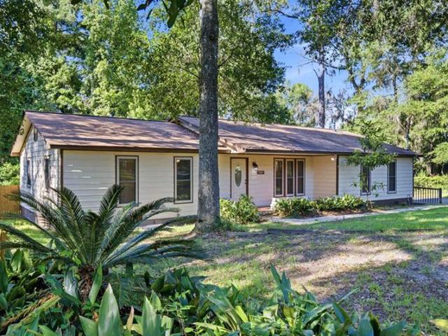 303 Sweetbriar Dr, Tallahassee, FL 32312