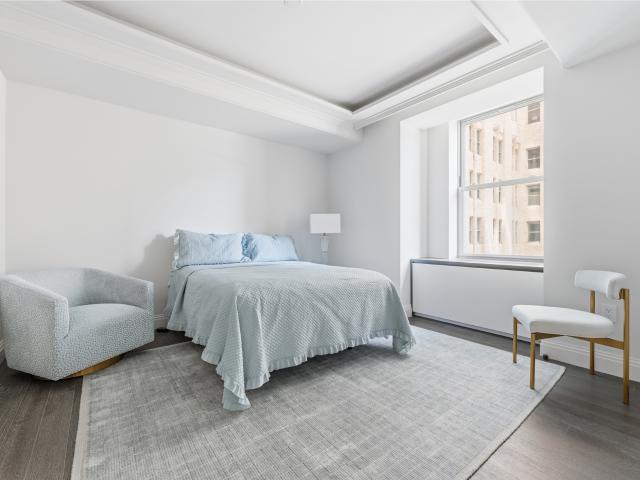 303 PARK Avenue 2203
