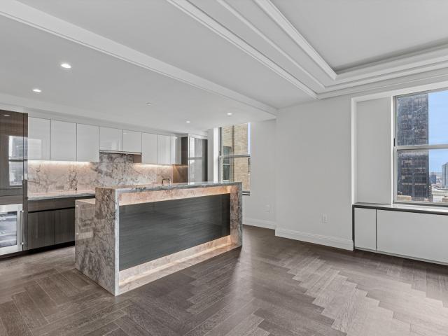 303 PARK Avenue 2811