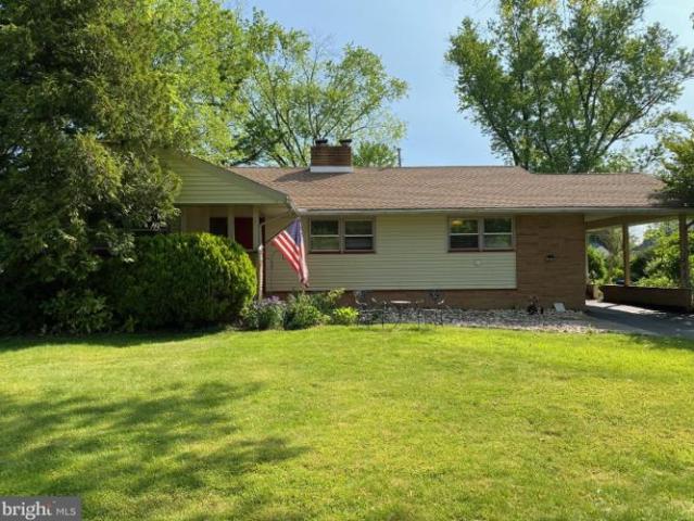 303 Pembrook Ave, Moorestown, NJ 08057