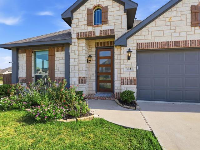 303 Pineview Lane