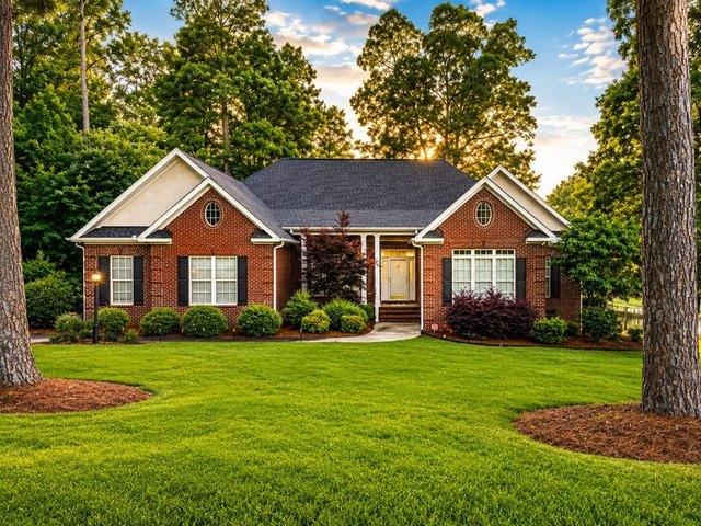 303 Reflections Dr, Greenwood, SC 29646