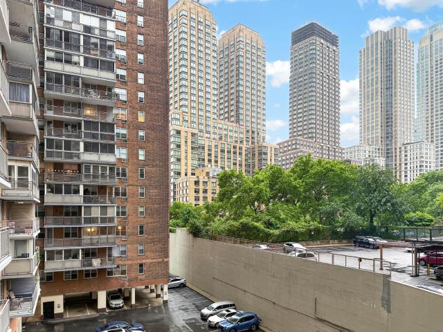 303 W 66TH Street 4KE
