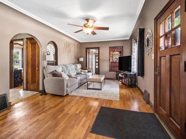 303 w forest avenue