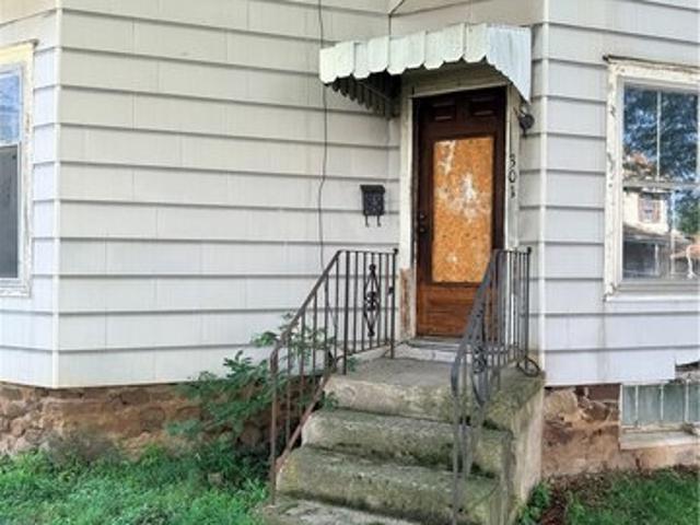303 W Miller St Unit 301, Newark, NY 14513