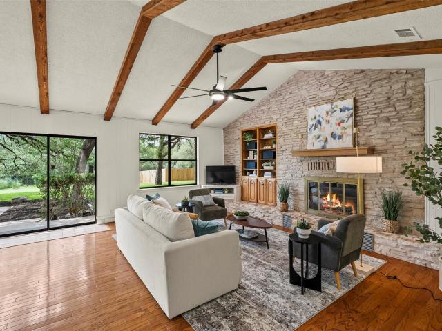 303 W Sequoia Spur
