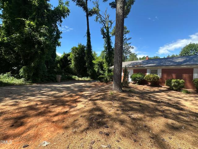 303 Weston Road