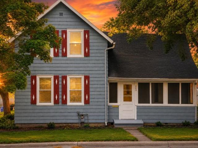 303 Willow St, Faribault, MN 55021