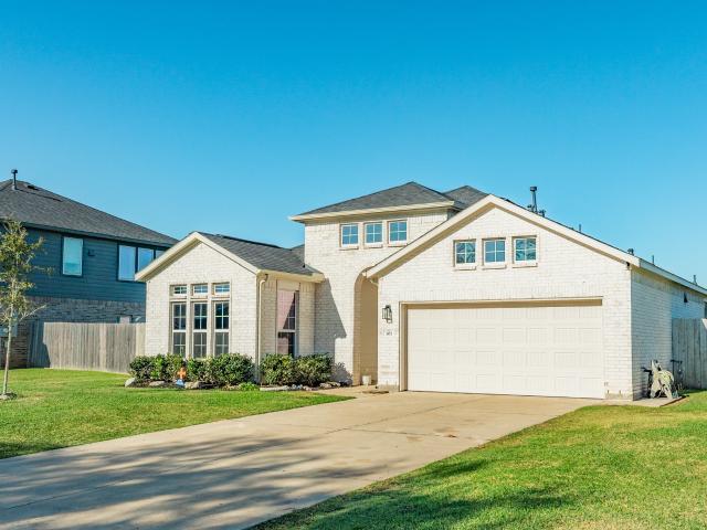 303 Twin Lakes Boulevard W
