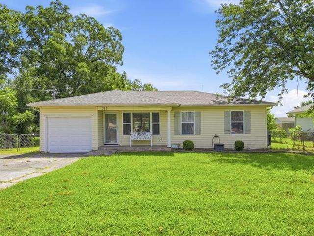 303 Verbryck St, Carl Junction, MO 64834