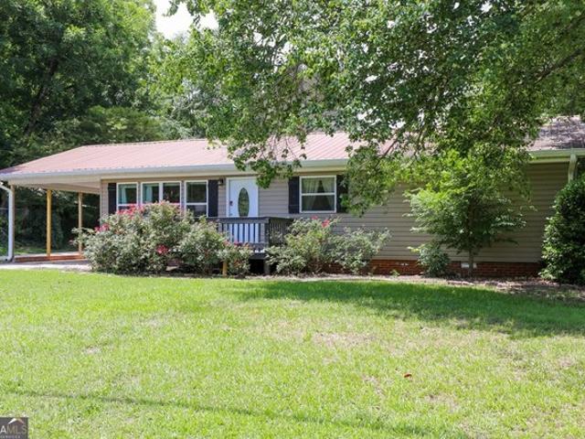 303 Vickery St, Hartwell, GA 30643