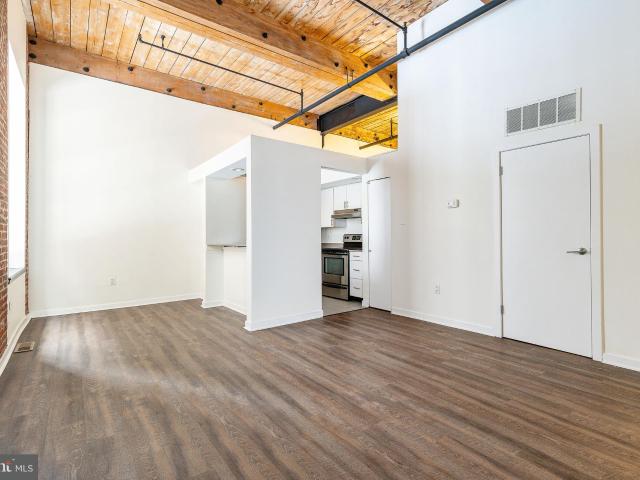 303 Vine St, Unit 103, Philadelphia, PA 19106 | MLS #PAPH2611 | Compass