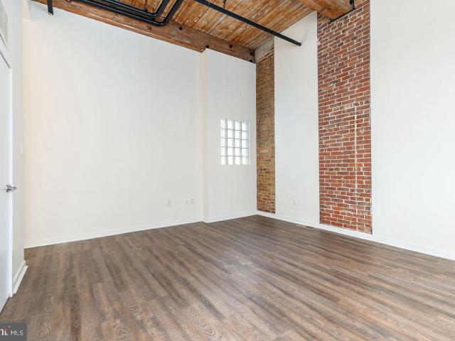 303 Vine St, Unit 105, Philadelphia, PA 19106 | MLS #PAPH2597 | Compass