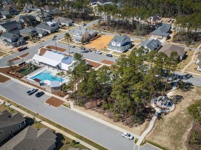 303 Yarrow Ln, Niceville, FL 32578 | MLS #986678 | Compass