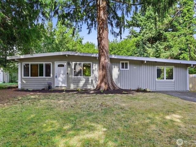 30449 2nd Ave S, Federal Way, WA 98003
