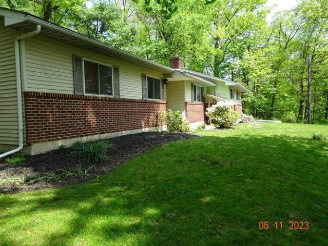 3044 Beacon Rd, Salisbury Township, PA 18103
