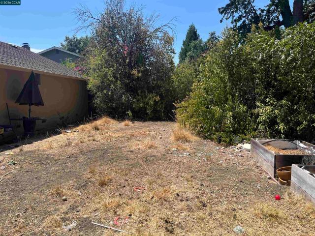 3044 Bowling Green Dr
