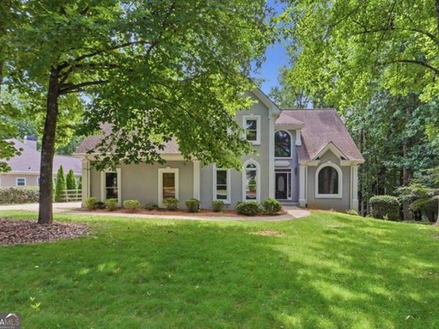 3044 Eagle Watch Dr, Woodstock, GA 30189