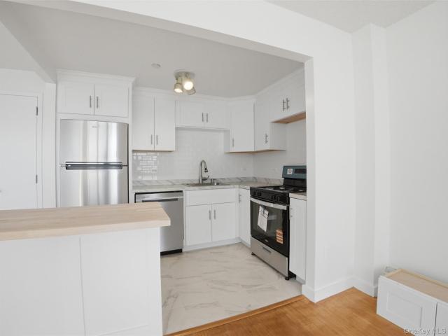 3044 3rd Avenue 6F
