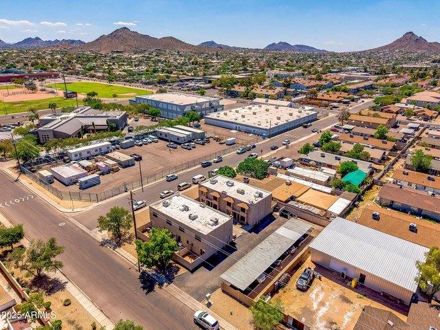 3044 48 E Beck Ln, Phoenix, AZ 85032