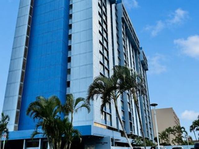 3045 Ala Napuaa Pl Apt 1705, Honolulu, HI 96818