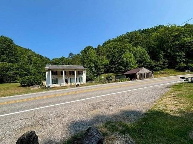 3045 Arnoldsburg Rd, Spencer, WV 25276