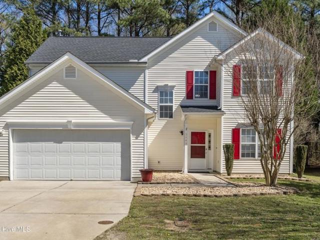 3045 Buttonwood Ln, Clayton, NC 27520