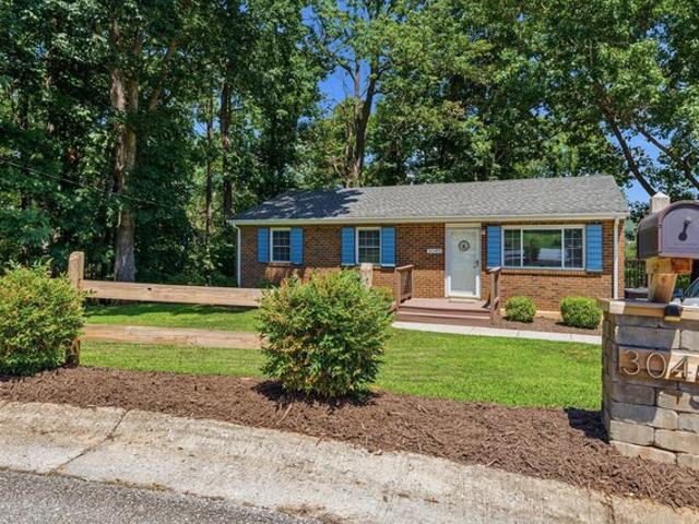 3045 Creekwood Dr, Salem, VA 24153