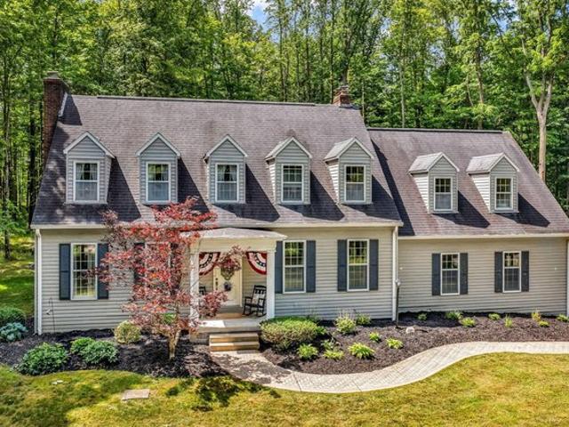 3045 Lakeview Dr, Mansfield, OH 44904