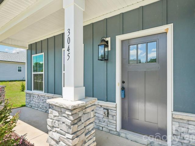 3045 Swallowtail Lane