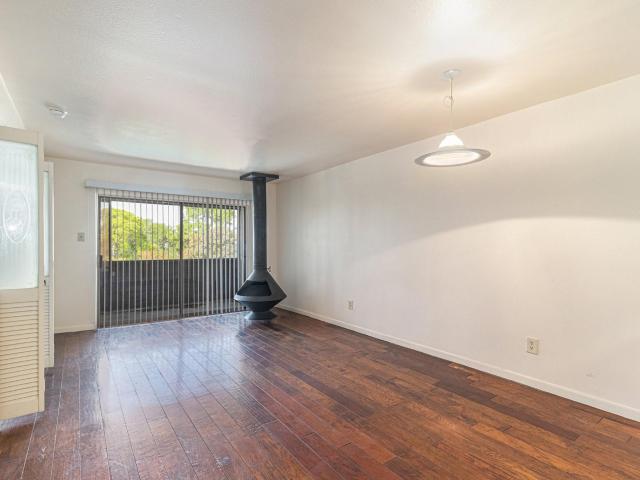 3045 Walnut Bend Lane 33