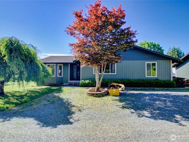 3046 Old Highway 99 North Rd, Burlington, WA 98233
