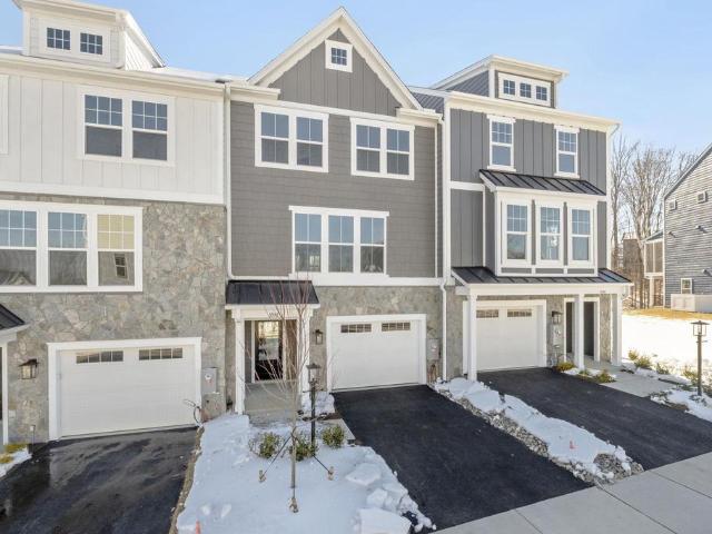 3046 Farrow Cir