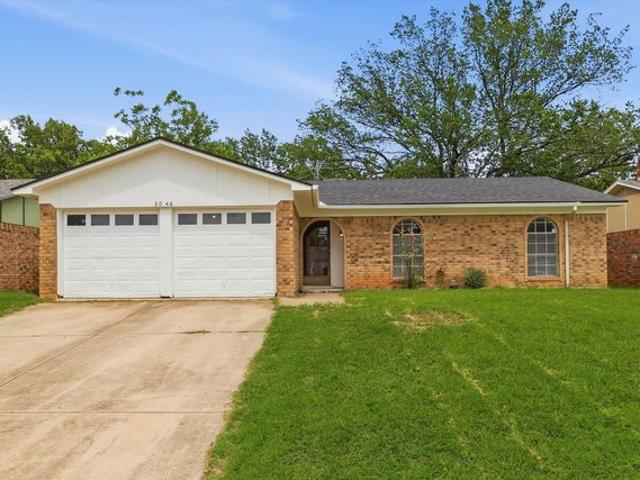 3046 Gene Ln, Haltom City, TX 76117