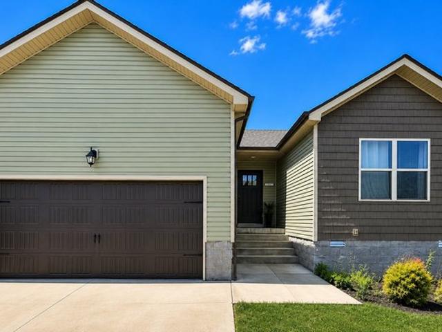 3047 Core Dr, Clarksville, TN 37040