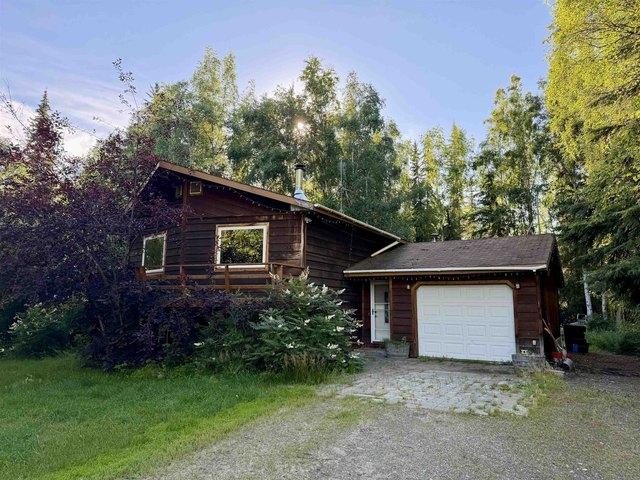 3047 Super Cub Ln, North Pole, AK 99705