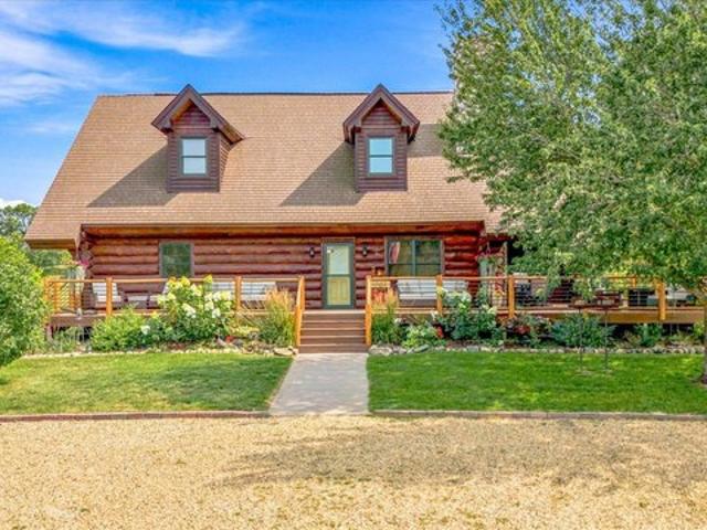 30489 Julliard St NE, North Branch, MN 55056