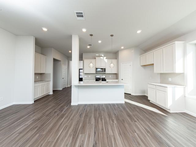 3048 Mistflower Trail