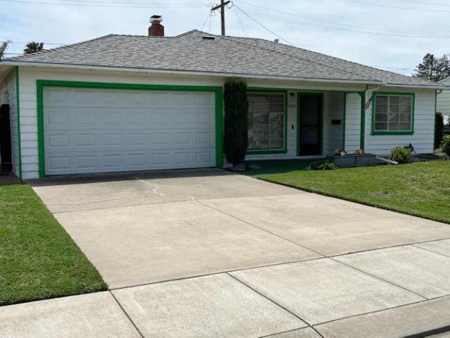 3048 W Monterey Ave, Stockton, CA 95204