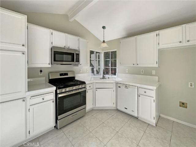 30497 Iron Bark Ct, Temecula, CA 92591 | MLS #IV25279 | Compass