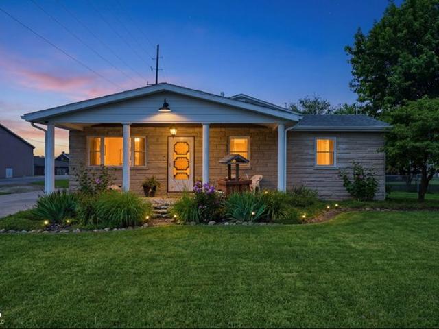 3049 Brentwood Rd, New Castle, IN 47362