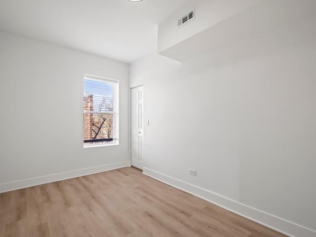 3049 W Berteau Ave, Unit 3, Chicago, IL 60618 | Compass